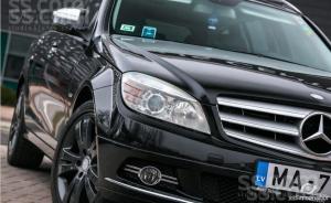 Grey Mercedes-Benz C 200 2009 in Riga, with an engine capacity of 2.00 L and mileage of 320 thousand km for 4400 €, photo  on AUTOMOTO.COM.LV