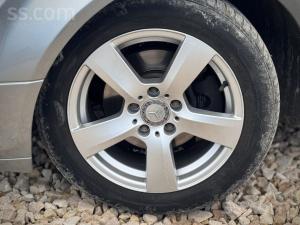 Pelēks Mercedes-Benz C 200 2009 Rīga, ar dzinēja tilpumu 2.20 L un nobraukumu 216 tūkst. km par 4990 €, foto 5 vietnē AUTOMOTO.COM.LV