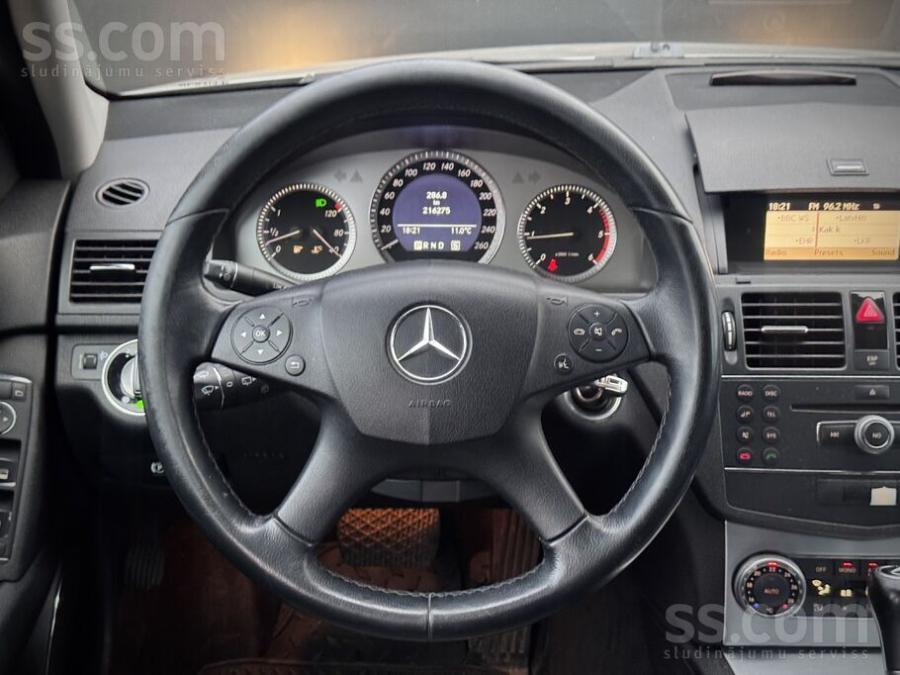 Pelēks Mercedes-Benz C 200 2009 Rīga, ar dzinēja tilpumu 2.20 L un nobraukumu 216 tūkst. km par 4990 €, foto 17 vietnē AUTOMOTO.COM.LV