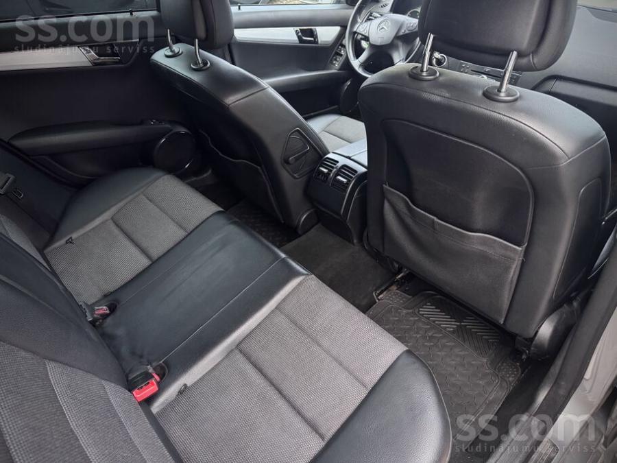 Pelēks Mercedes-Benz C 200 2009 Rīga, ar dzinēja tilpumu 2.20 L un nobraukumu 216 tūkst. km par 4990 €, foto 25 vietnē AUTOMOTO.COM.LV