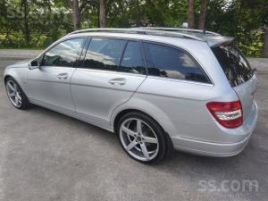 Grey Mercedes-Benz C 200 2009 in Cesis, with an engine capacity of 2.20 L and mileage of 413 thousand km for 3790 €, photo 3 on AUTOMOTO.COM.LV