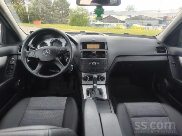 Pelēks Mercedes-Benz C 200 2009 Cēsis, ar dzinēja tilpumu 2.20 L un nobraukumu 413 tūkst. km par 3790 €, foto 5 vietnē AUTOMOTO.COM.LV