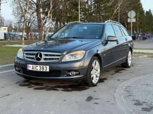 Серый Мерседес Ц 200 2009 в Вильнюс, объемом двигателя 2.15 л и пробегом 298 тыс. км за 5700 €, фото  на AUTOMOTO.COM.LV