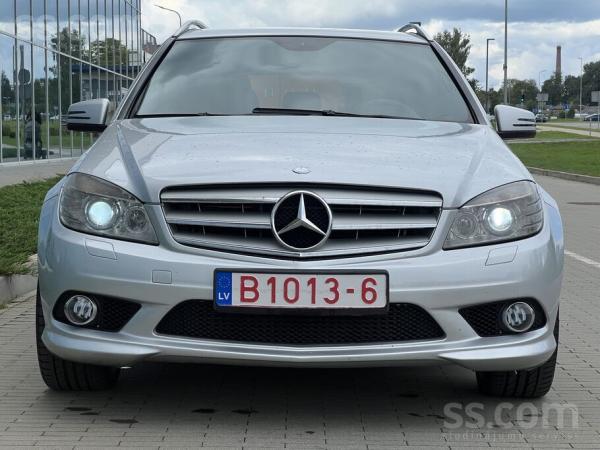 Grey Mercedes-Benz C 200 2009 in Rezekne, with an engine capacity of 2.20 L and mileage of 358 thousand km for 4390 €, photo 1 on AUTOMOTO.COM.LV