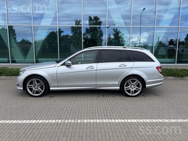 Grey Mercedes-Benz C 200 2009 in Rezekne, with an engine capacity of 2.20 L and mileage of 358 thousand km for 4390 €, photo 5 on AUTOMOTO.COM.LV