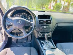 Pelēks Mercedes-Benz C 200 2009 Bauska, ar dzinēja tilpumu 2.20 L un nobraukumu 330 tūkst. km par 4800 €, foto 6 vietnē AUTOMOTO.COM.LV
