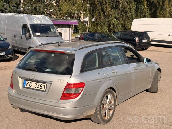 Pelēks Mercedes-Benz C 200 2009 Rīga, ar dzinēja tilpumu 2.20 L un nobraukumu 357 tūkst. km par 1450 €, foto 5 vietnē AUTOMOTO.COM.LV