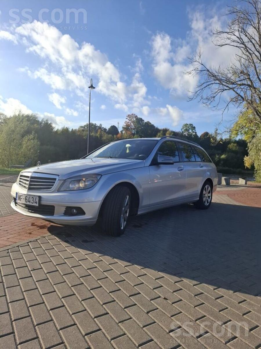 Pelēks Mercedes-Benz C 200 2009 Bauska, ar dzinēja tilpumu 2.20 L un nobraukumu 191 tūkst. km par 3400 €, foto 3 vietnē AUTOMOTO.COM.LV