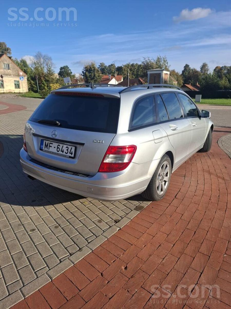 Pelēks Mercedes-Benz C 200 2009 Bauska, ar dzinēja tilpumu 2.20 L un nobraukumu 191 tūkst. km par 3400 €, foto 4 vietnē AUTOMOTO.COM.LV