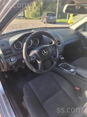 Pelēks Mercedes-Benz C 200 2009 Bauska, ar dzinēja tilpumu 2.20 L un nobraukumu 191 tūkst. km par 3400 €, foto 7 vietnē AUTOMOTO.COM.LV