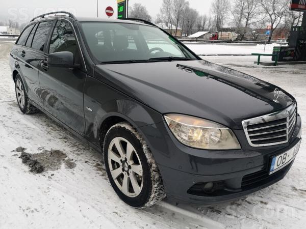 Pelēks Mercedes-Benz C 200 2010 Rīga, ar dzinēja tilpumu 2.20 L un nobraukumu 0 tūkst. km par 4290 €, foto 3 vietnē AUTOMOTO.COM.LV