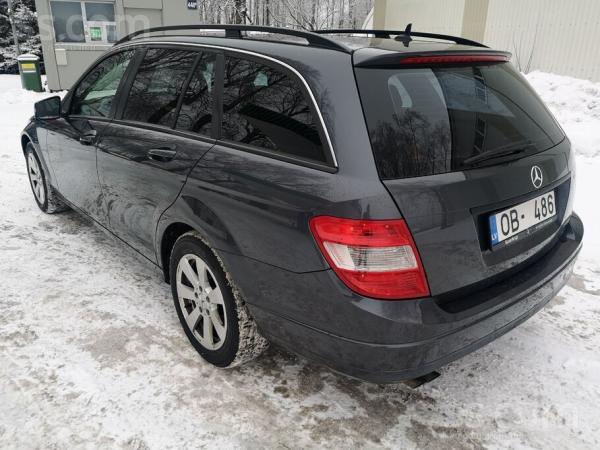 Pelēks Mercedes-Benz C 200 2010 Rīga, ar dzinēja tilpumu 2.20 L un nobraukumu 0 tūkst. km par 4290 €, foto 4 vietnē AUTOMOTO.COM.LV