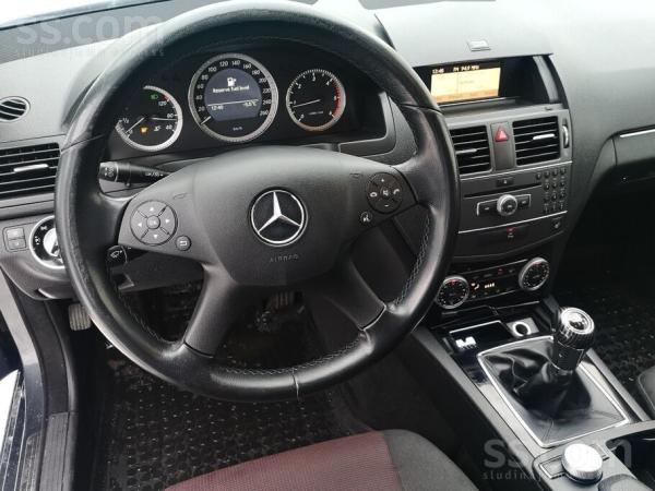 Pelēks Mercedes-Benz C 200 2010 Rīga, ar dzinēja tilpumu 2.20 L un nobraukumu 0 tūkst. km par 4290 €, foto 10 vietnē AUTOMOTO.COM.LV