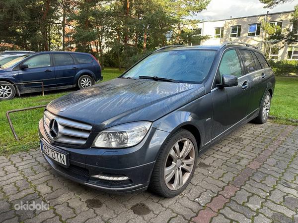 Grey Mercedes-Benz C 200 2010 in Tallinn, with an engine capacity of 2.00 L and mileage of 316 thousand km for 3500 €, photo 2 on AUTOMOTO.COM.LV