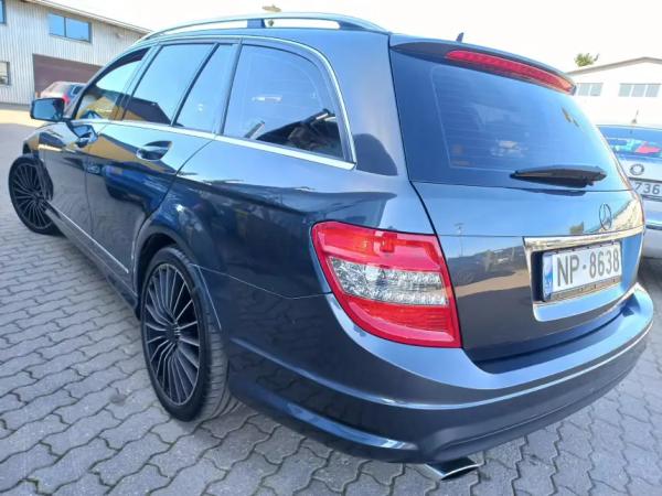 Pelēks Mercedes-Benz C 200 2010 Rīga, ar dzinēja tilpumu 2.20 L un nobraukumu 260 tūkst. km par 5990 €, foto 3 vietnē AUTOMOTO.COM.LV
