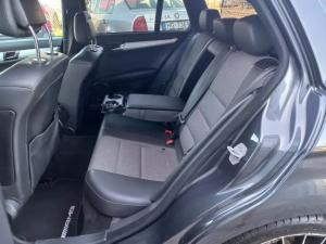 Grey Mercedes-Benz C 200 2010 in Riga, with an engine capacity of 2.20 L and mileage of 260 thousand km for 5990 €, photo 5 on AUTOMOTO.COM.LV