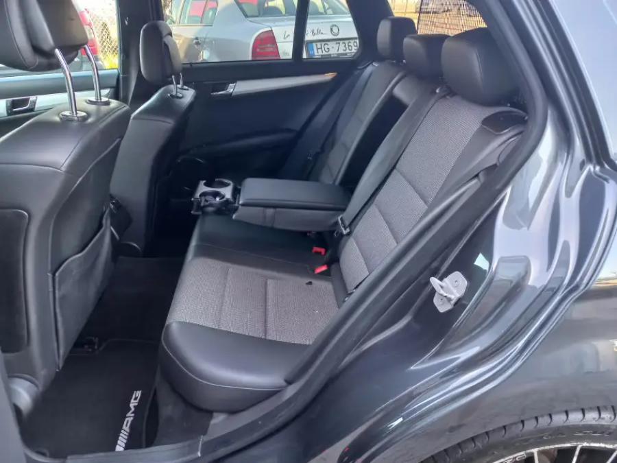 Grey Mercedes-Benz C 200 2010 in Riga, with an engine capacity of 2.20 L and mileage of 260 thousand km for 5990 €, photo 5 on AUTOMOTO.COM.LV