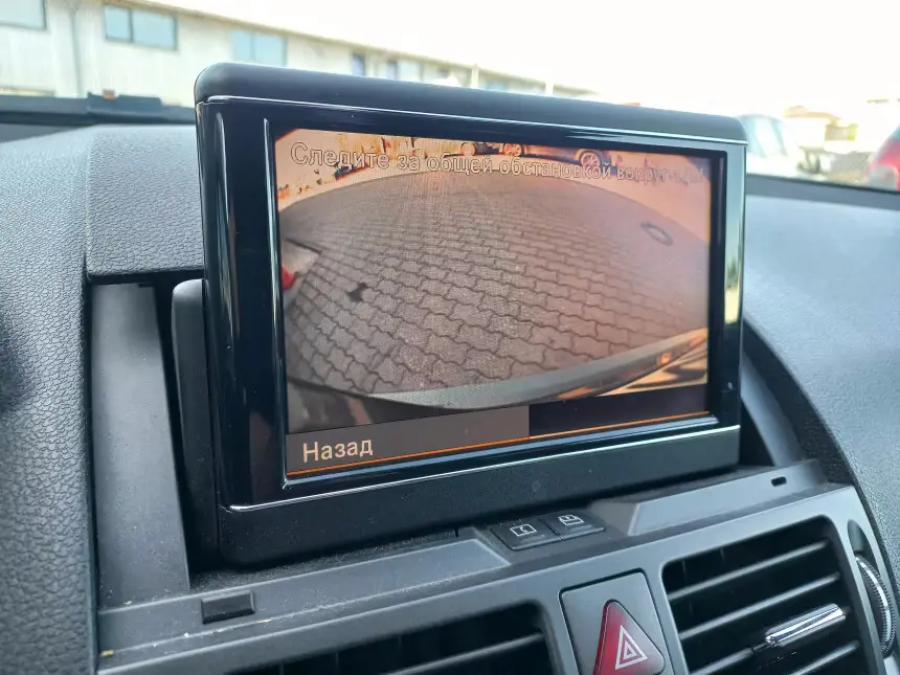 Grey Mercedes-Benz C 200 2010 in Riga, with an engine capacity of 2.20 L and mileage of 260 thousand km for 5990 €, photo 10 on AUTOMOTO.COM.LV