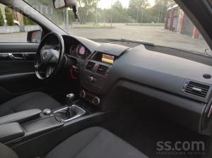 Серый Мерседес Ц 200 2010 в Рига, объемом двигателя 2.20 л и пробегом 0 тыс. км за 5300 €, фото 11 на AUTOMOTO.COM.LV