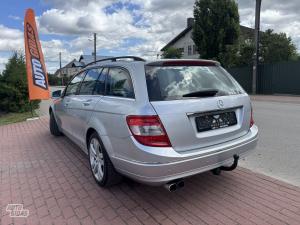 Grey Mercedes-Benz C 200 2010 in Kaunas, with an engine capacity of 2.20 L and mileage of 261 thousand km for 3899 €, photo 5 on AUTOMOTO.COM.LV