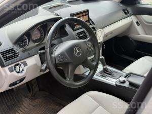 Pelēks Mercedes-Benz C 200 2010 Rīga, ar dzinēja tilpumu 2.20 L un nobraukumu 349 tūkst. km par 5500 €, foto 7 vietnē AUTOMOTO.COM.LV