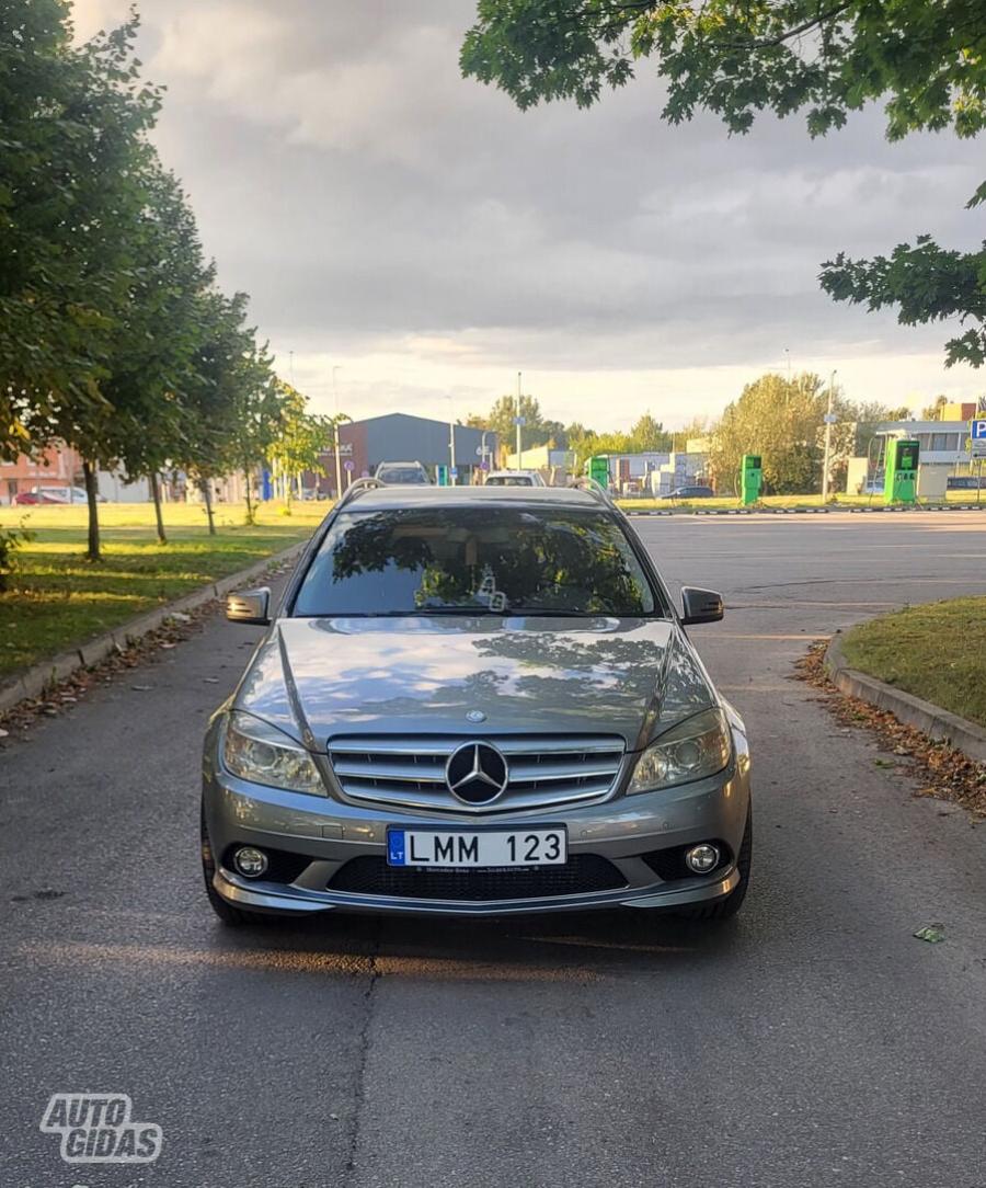 Pelēks Mercedes-Benz C 200 2010 Kauņa, ar dzinēja tilpumu 2.10 L un nobraukumu 415 tūkst. km par 4500 €, foto 1 vietnē AUTOMOTO.COM.LV