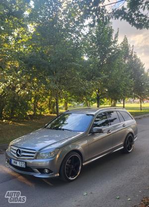Pelēks Mercedes-Benz C 200 2010 Kauņa, ar dzinēja tilpumu 2.10 L un nobraukumu 415 tūkst. km par 4500 €, foto 3 vietnē AUTOMOTO.COM.LV