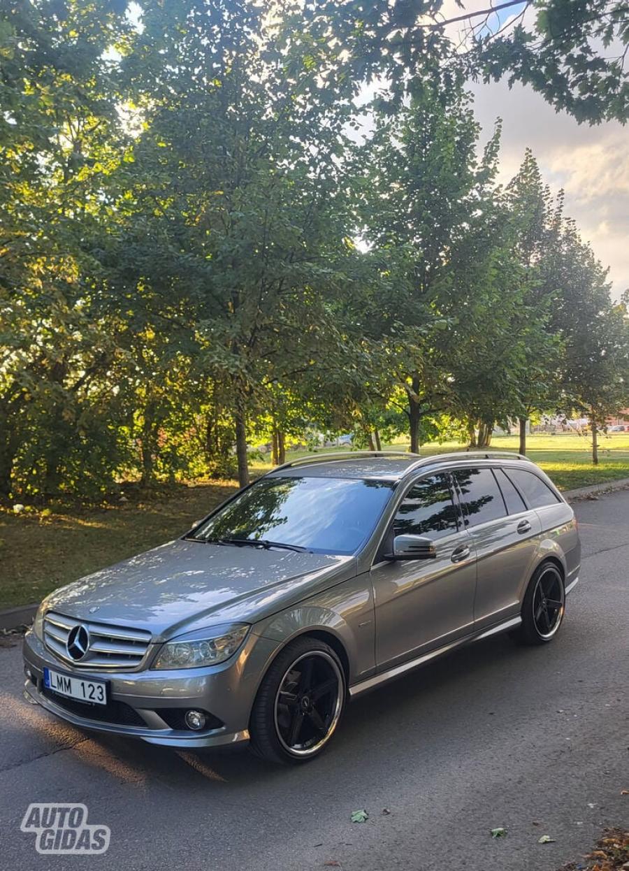 Pelēks Mercedes-Benz C 200 2010 Kauņa, ar dzinēja tilpumu 2.10 L un nobraukumu 415 tūkst. km par 4500 €, foto 3 vietnē AUTOMOTO.COM.LV