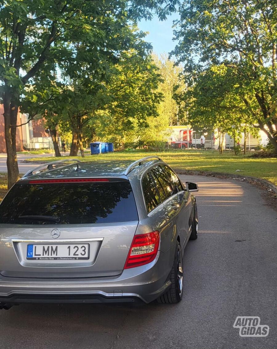 Pelēks Mercedes-Benz C 200 2010 Kauņa, ar dzinēja tilpumu 2.10 L un nobraukumu 415 tūkst. km par 4500 €, foto 6 vietnē AUTOMOTO.COM.LV