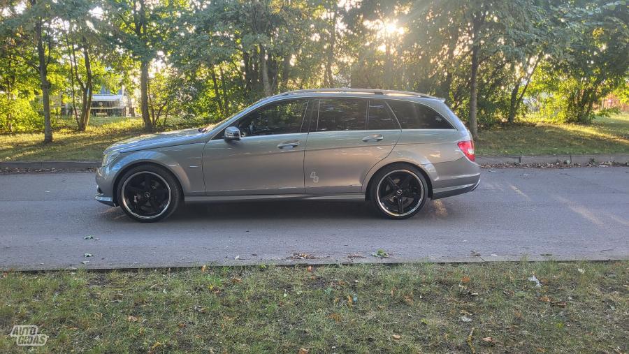 Pelēks Mercedes-Benz C 200 2010 Kauņa, ar dzinēja tilpumu 2.10 L un nobraukumu 415 tūkst. km par 4500 €, foto 8 vietnē AUTOMOTO.COM.LV