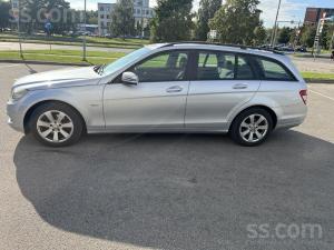Серый Мерседес Ц 200 2010 в Рига, объемом двигателя 2.20 л и пробегом 289 тыс. км за 5550 €, фото 18 на AUTOMOTO.COM.LV