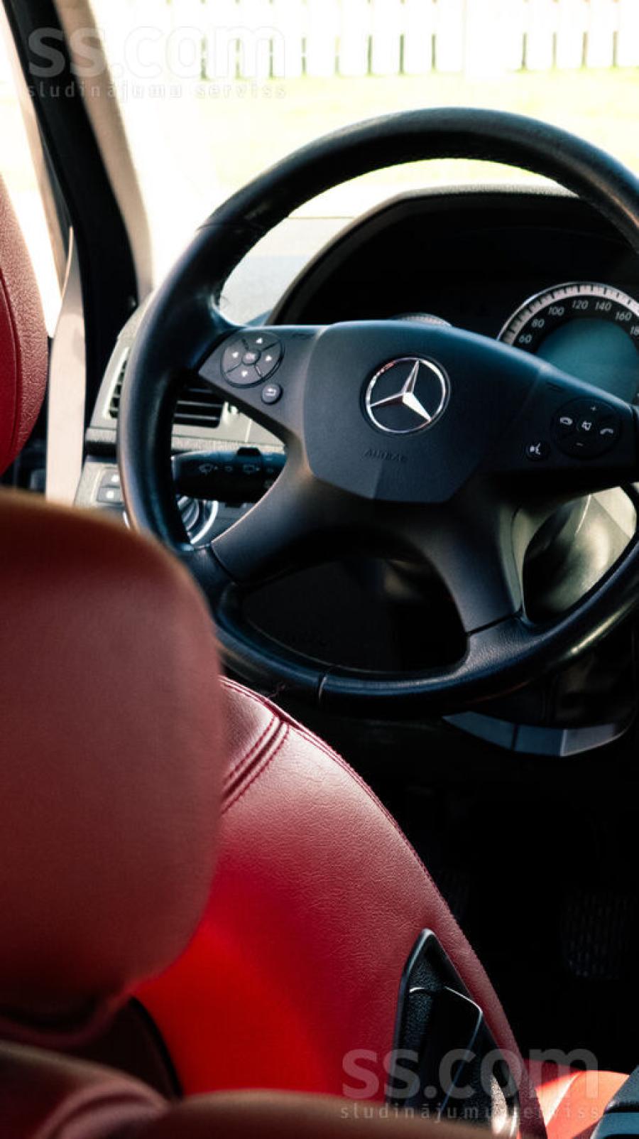 Pelēks Mercedes-Benz C 200 2010 Jūrmala, ar dzinēja tilpumu 2.10 L un nobraukumu 342 tūkst. km par 4700 €, foto 9 vietnē AUTOMOTO.COM.LV