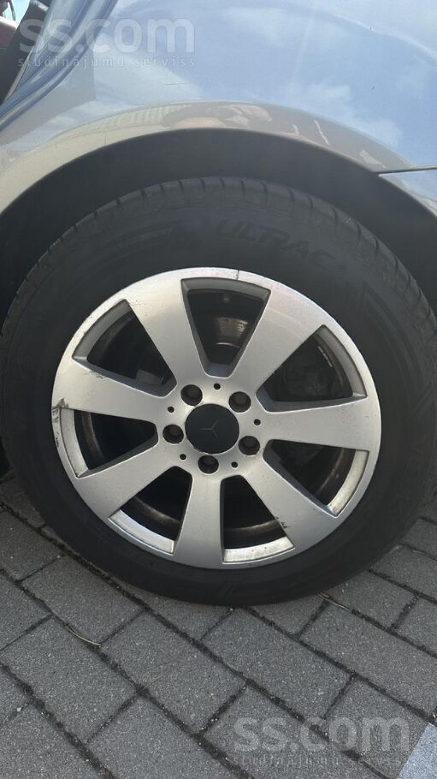 Pelēks Mercedes-Benz C 200 2010 Jūrmala, ar dzinēja tilpumu 2.10 L un nobraukumu 342 tūkst. km par 4700 €, foto 12 vietnē AUTOMOTO.COM.LV