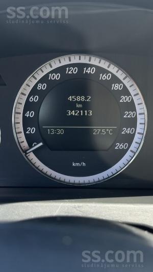 Pelēks Mercedes-Benz C 200 2010 Jūrmala, ar dzinēja tilpumu 2.10 L un nobraukumu 342 tūkst. km par 4700 €, foto 15 vietnē AUTOMOTO.COM.LV