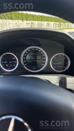 Pelēks Mercedes-Benz C 200 2010 Jūrmala, ar dzinēja tilpumu 2.10 L un nobraukumu 342 tūkst. km par 4700 €, foto 16 vietnē AUTOMOTO.COM.LV