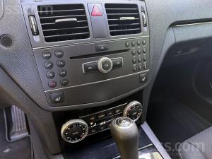 Pelēks Mercedes-Benz C 200 2010 Rīga, ar dzinēja tilpumu 2.20 L un nobraukumu 320 tūkst. km par 4900 €, foto 19 vietnē AUTOMOTO.COM.LV