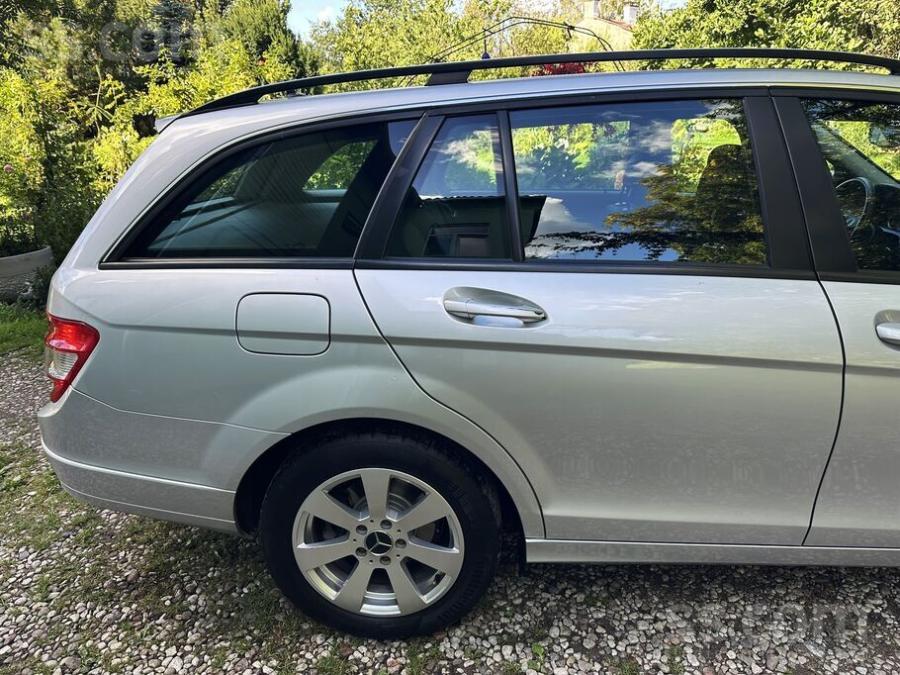 Pelēks Mercedes-Benz C 200 2010 Rīga, ar dzinēja tilpumu 2.20 L un nobraukumu 320 tūkst. km par 4900 €, foto 31 vietnē AUTOMOTO.COM.LV