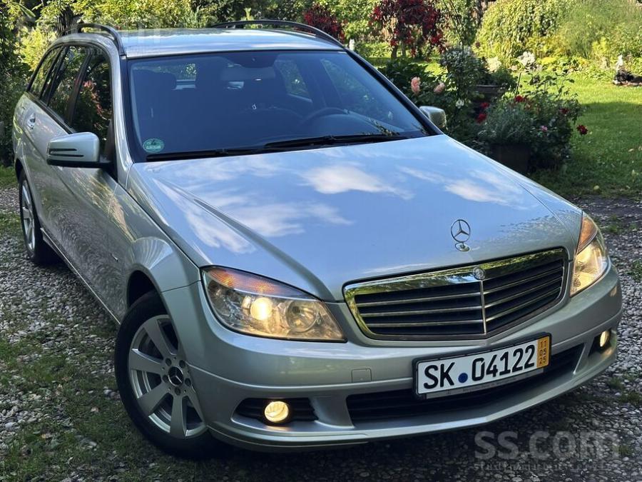 Pelēks Mercedes-Benz C 200 2010 Rīga, ar dzinēja tilpumu 2.20 L un nobraukumu 320 tūkst. km par 4900 €, foto 36 vietnē AUTOMOTO.COM.LV