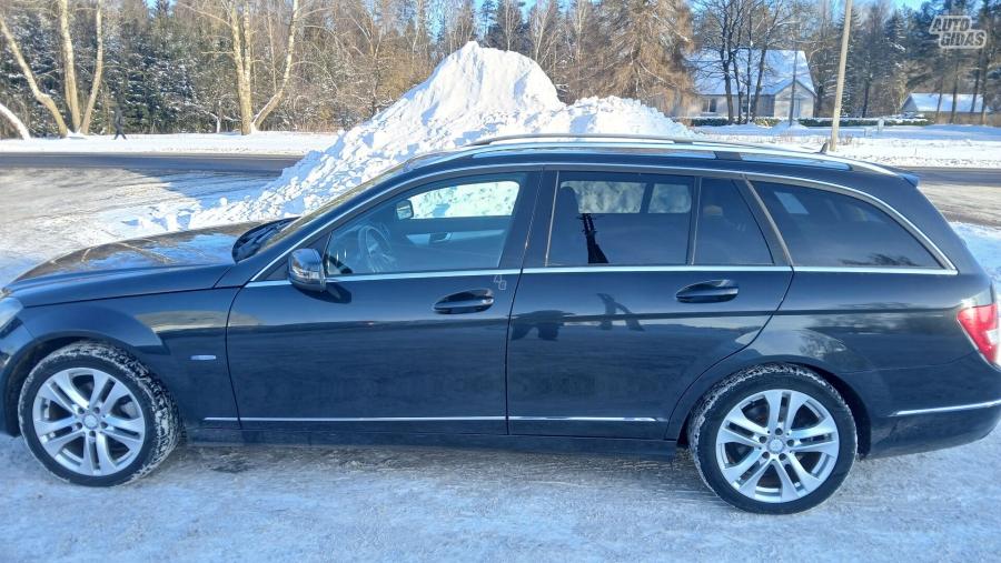Grey Mercedes-Benz C 200 2011 in Radviliskis, with an engine capacity of 2.10 L and mileage of 278 thousand km for 5900 €, photo 3 on AUTOMOTO.COM.LV
