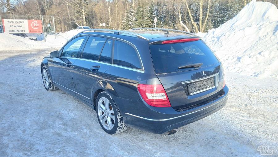 Grey Mercedes-Benz C 200 2011 in Radviliskis, with an engine capacity of 2.10 L and mileage of 278 thousand km for 5900 €, photo 4 on AUTOMOTO.COM.LV