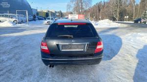 Grey Mercedes-Benz C 200 2011 in Radviliskis, with an engine capacity of 2.10 L and mileage of 278 thousand km for 5900 €, photo 5 on AUTOMOTO.COM.LV