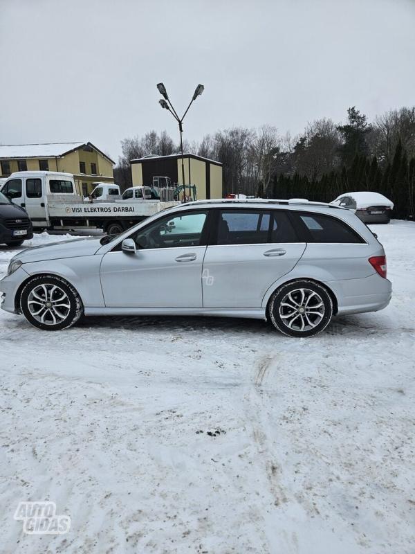 Pelēks Mercedes-Benz C 200 2011 Šilutė, ar dzinēja tilpumu 2.10 L un nobraukumu 339 tūkst. km par 4950 €, foto 3 vietnē AUTOMOTO.COM.LV