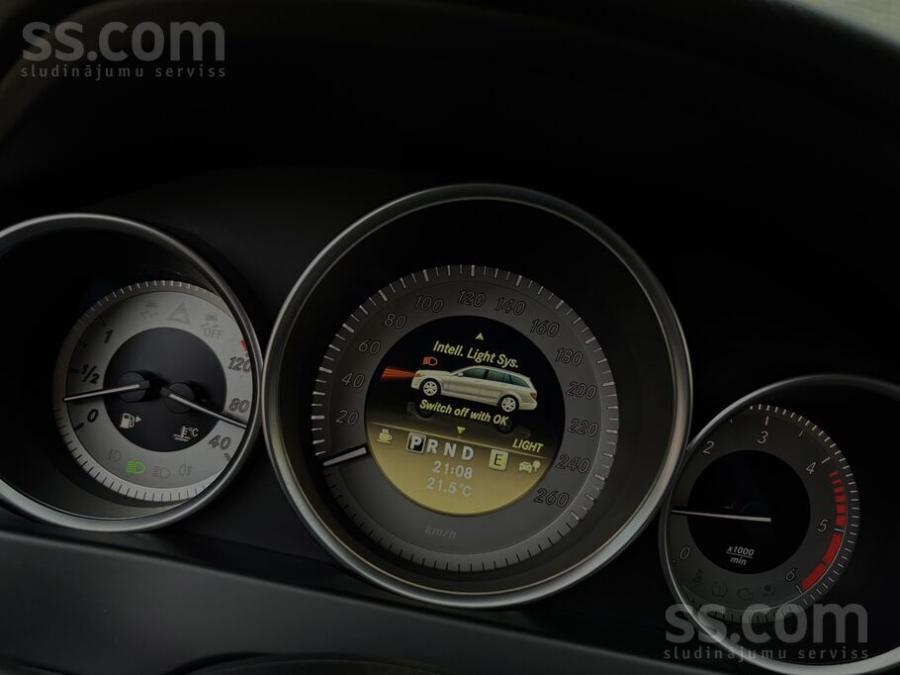 Серый Мерседес Ц 200 2011 в Тукумс, объемом двигателя 2.20 л и пробегом 367 тыс. км за 5500 €, фото 33 на AUTOMOTO.COM.LV