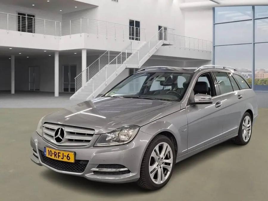Pelēks Mercedes-Benz C 200 2011 Tukums, ar dzinēja tilpumu 2.10 L un nobraukumu 227 tūkst. km par 7200 €, foto 1 vietnē AUTOMOTO.COM.LV