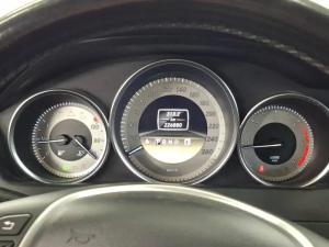 Pelēks Mercedes-Benz C 200 2011 Tukums, ar dzinēja tilpumu 2.10 L un nobraukumu 227 tūkst. km par 7200 €, foto 7 vietnē AUTOMOTO.COM.LV