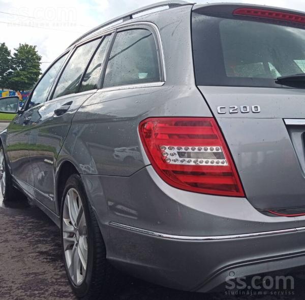 Grey Mercedes-Benz C 200 2011 in Daugavpils, with an engine capacity of 2.10 L and mileage of 0 thousand km for 5650 €, photo 2 on AUTOMOTO.COM.LV