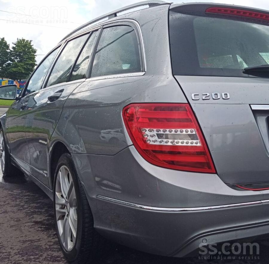 Grey Mercedes-Benz C 200 2011 in Daugavpils, with an engine capacity of 2.10 L and mileage of 0 thousand km for 5650 €, photo 3 on AUTOMOTO.COM.LV