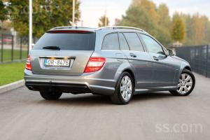 Pelēks Mercedes-Benz C 200 2011 Jelgava, ar dzinēja tilpumu 2.20 L un nobraukumu 367 tūkst. km par 5650 €, foto 5 vietnē AUTOMOTO.COM.LV