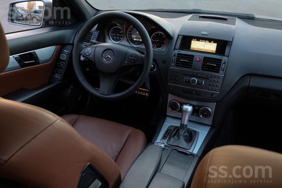 Pelēks Mercedes-Benz C 200 2011 Jelgava, ar dzinēja tilpumu 2.20 L un nobraukumu 367 tūkst. km par 5650 €, foto 13 vietnē AUTOMOTO.COM.LV