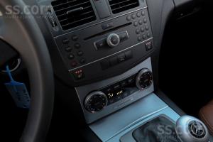 Pelēks Mercedes-Benz C 200 2011 Jelgava, ar dzinēja tilpumu 2.20 L un nobraukumu 367 tūkst. km par 5650 €, foto 16 vietnē AUTOMOTO.COM.LV
